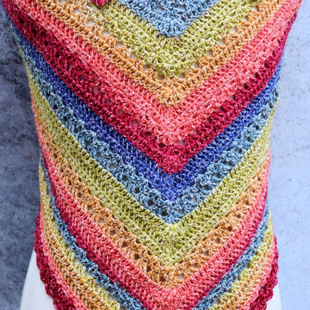 Easy Crochet Triangle Shawl in Cake Yarn Free Crochet Pattern - Make It ...