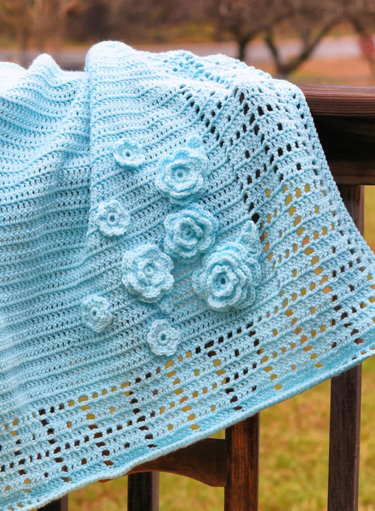 Blue Roses Baby Blanket Free Crochet Pattern - Make It Crochet